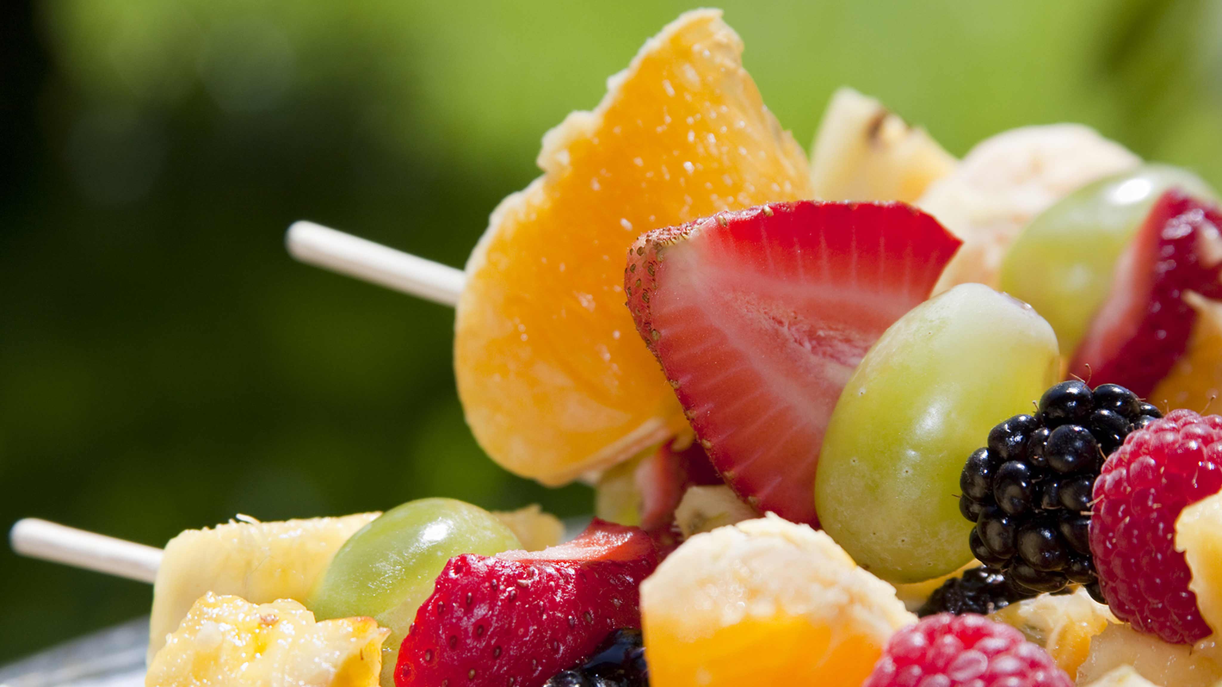 Decker's Market - Recipe: Fruit Kabobs